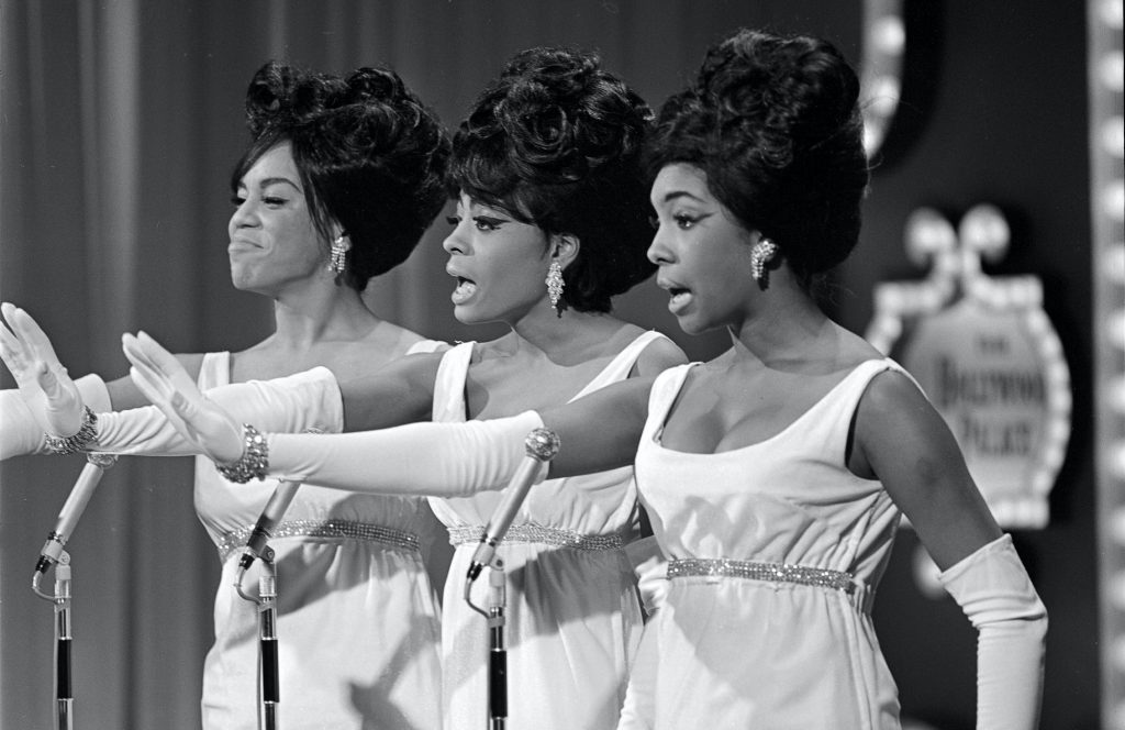 The Supremes - Stop! In the Name of Love - Music Legend